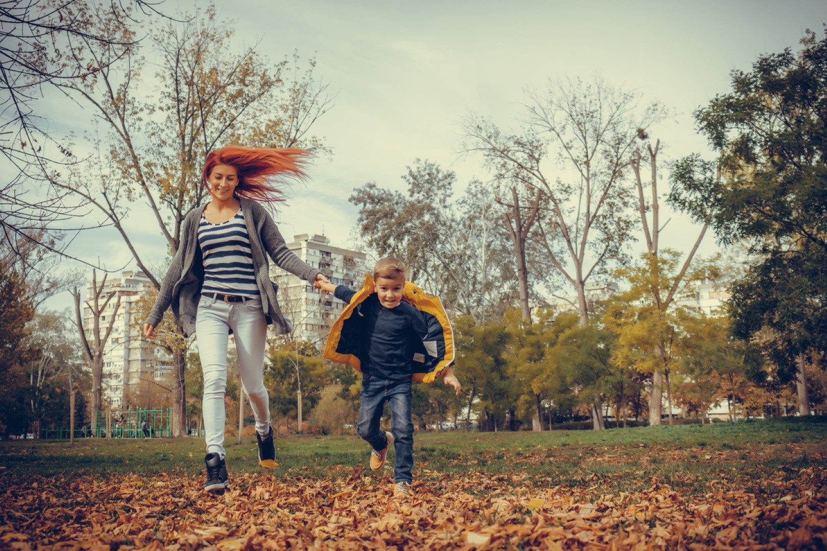 Hand in hand over de finish | mamabaas.be