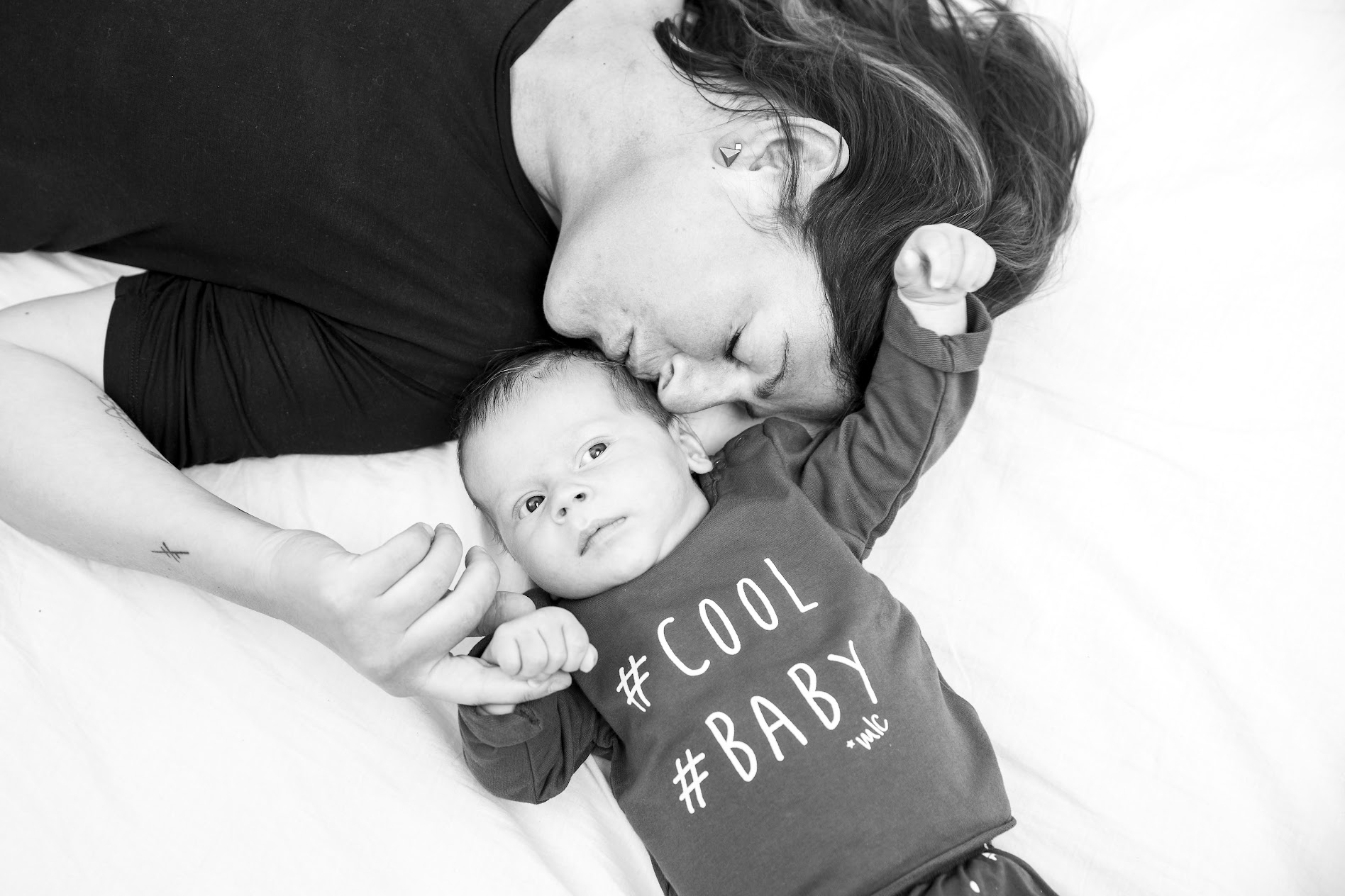 Over grijze én roze wolken | Mamabaas